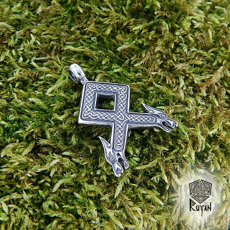 Odal Rune Pendant. Othala - Ruyan